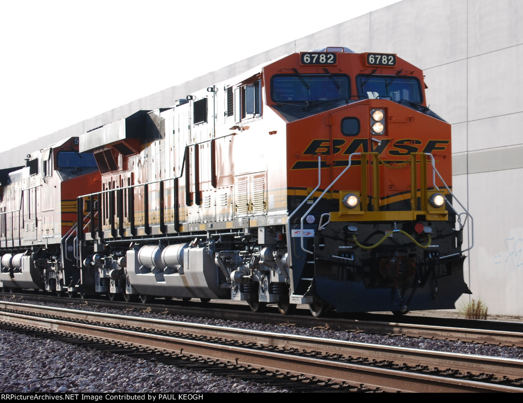BNSF 6782 Up Close as she heads east Along Valencia St in Fullerton, Ca.